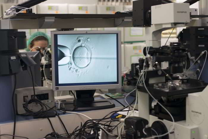 IVF Treatment With ICSI Technique - IVI UK